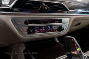 Black BMW 7 Series 2016 in Tallinn, with an engine capacity of 2.99 L and mileage of 120 thousand km for 32990 €, photo 11 on AUTOMOTO.COM.LV