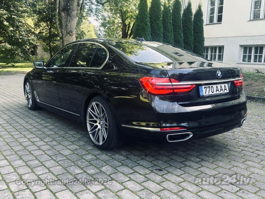 Melns BMW 7 Series 2016 Saue, ar dzinēja tilpumu 3.00 L un nobraukumu 215 tūkst. km par 23900 €, foto 5 vietnē AUTOMOTO.COM.LV