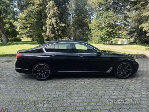 Melns BMW 7 Series 2016 Saue, ar dzinēja tilpumu 3.00 L un nobraukumu 215 tūkst. km par 23900 €, foto 11 vietnē AUTOMOTO.COM.LV