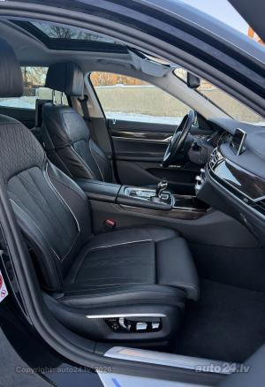 Black BMW 7 Series 2017 in Tartu, with an engine capacity of 2.00 L and mileage of 210 thousand km for 26000 €, photo 7 on AUTOMOTO.COM.LV