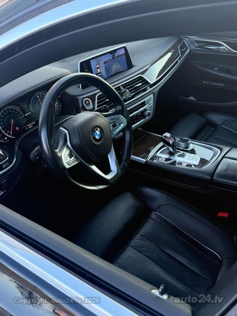 Black BMW 7 Series 2017 in Tartu, with an engine capacity of 2.00 L and mileage of 210 thousand km for 26000 €, photo 10 on AUTOMOTO.COM.LV