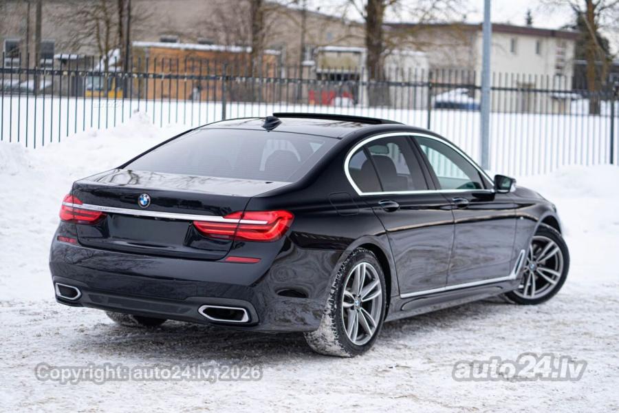 Black BMW 7 Series 2017 in Tartu, with an engine capacity of 0.00 L and mileage of 300 thousand km for 22900 €, photo 2 on AUTOMOTO.COM.LV