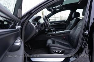 Black BMW 7 Series 2017 in Tartu, with an engine capacity of 0.00 L and mileage of 300 thousand km for 22900 €, photo 5 on AUTOMOTO.COM.LV