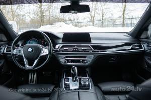Black BMW 7 Series 2017 in Tartu, with an engine capacity of 0.00 L and mileage of 300 thousand km for 22900 €, photo 7 on AUTOMOTO.COM.LV