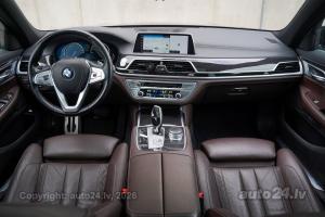 Black BMW 7 Series 2017 in Tallinn, with an engine capacity of 3.00 L and mileage of 130 thousand km for 30900 €, photo 11 on AUTOMOTO.COM.LV