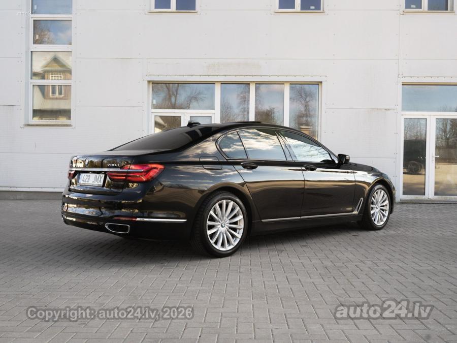 Melns BMW 7 Series 2017 Tartu, ar dzinēja tilpumu 3.00 L un nobraukumu 139 tūkst. km par 28900 €, foto 9 vietnē AUTOMOTO.COM.LV