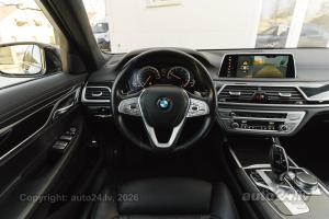Melns BMW 7 Series 2017 Tartu, ar dzinēja tilpumu 3.00 L un nobraukumu 139 tūkst. km par 28900 €, foto 14 vietnē AUTOMOTO.COM.LV