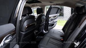 Melns BMW 7 Series 2017 Tallina, ar dzinēja tilpumu 3.00 L un nobraukumu 111 tūkst. km par 32000 €, foto 10 vietnē AUTOMOTO.COM.LV
