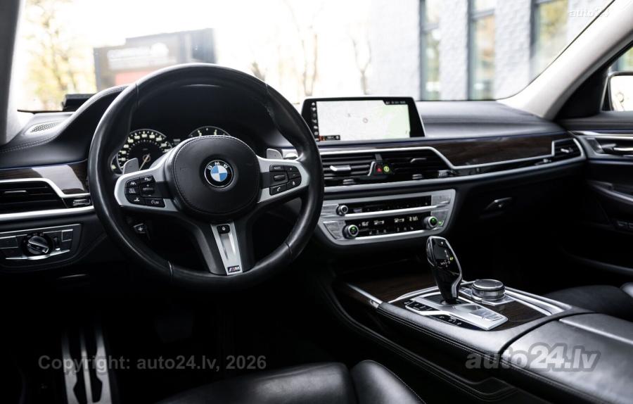 Melns BMW 7 Series 2017 Tallina, ar dzinēja tilpumu 3.00 L un nobraukumu 111 tūkst. km par 32000 €, foto 13 vietnē AUTOMOTO.COM.LV