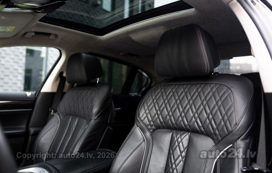 Melns BMW 7 Series 2017 Tallina, ar dzinēja tilpumu 3.00 L un nobraukumu 111 tūkst. km par 32000 €, foto 14 vietnē AUTOMOTO.COM.LV