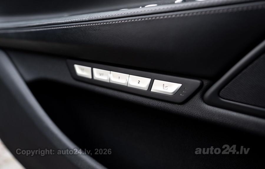 Melns BMW 7 Series 2017 Tallina, ar dzinēja tilpumu 3.00 L un nobraukumu 111 tūkst. km par 32000 €, foto 16 vietnē AUTOMOTO.COM.LV
