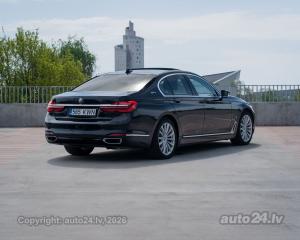 Melns BMW 7 Series 2017 Tallina, ar dzinēja tilpumu 2.00 L un nobraukumu 217 tūkst. km par 25500 €, foto 6 vietnē AUTOMOTO.COM.LV