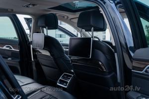 Melns BMW 7 Series 2017 Tallina, ar dzinēja tilpumu 2.00 L un nobraukumu 217 tūkst. km par 25500 €, foto 11 vietnē AUTOMOTO.COM.LV