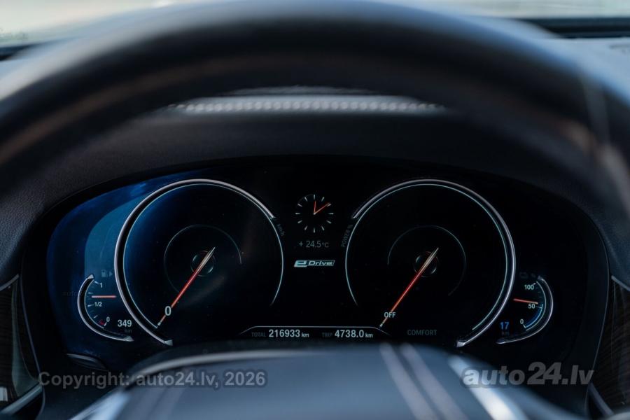 Melns BMW 7 Series 2017 Tallina, ar dzinēja tilpumu 2.00 L un nobraukumu 217 tūkst. km par 25500 €, foto 16 vietnē AUTOMOTO.COM.LV