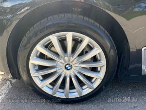 Melns BMW 7 Series 2017 Tallina, ar dzinēja tilpumu 3.00 L un nobraukumu 108 tūkst. km par 29800 €, foto 8 vietnē AUTOMOTO.COM.LV
