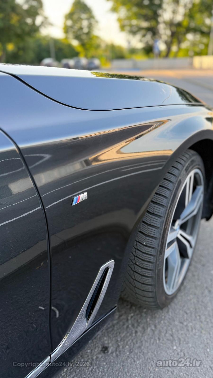 Melns BMW 7 Series 2017 Tallina, ar dzinēja tilpumu 3.00 L un nobraukumu 240 tūkst. km par 28500 €, foto 8 vietnē AUTOMOTO.COM.LV