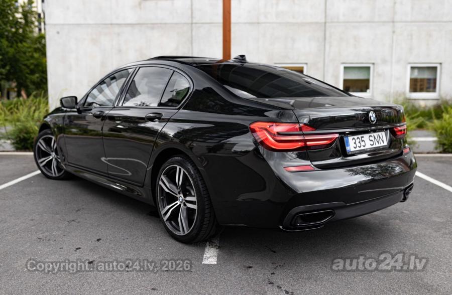 Black BMW 7 Series 2017 in Tallinn, with an engine capacity of 3.00 L and mileage of 214 thousand km for 25999 €, photo 6 on AUTOMOTO.COM.LV