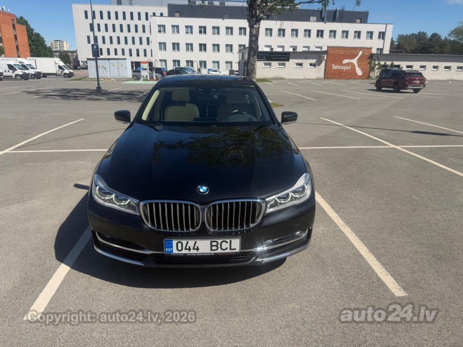 Black BMW 7 Series 2017 in Tallinn, with an engine capacity of 3.00 L and mileage of 137 thousand km for 28000 €, photo 3 on AUTOMOTO.COM.LV