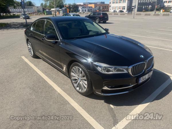 Melns BMW 7 Series 2017 Tallina, ar dzinēja tilpumu 3.00 L un nobraukumu 137 tūkst. km par 28000 €, foto 3 vietnē AUTOMOTO.COM.LV