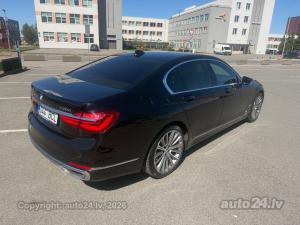 Black BMW 7 Series 2017 in Tallinn, with an engine capacity of 3.00 L and mileage of 137 thousand km for 28000 €, photo 5 on AUTOMOTO.COM.LV