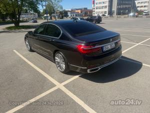 Black BMW 7 Series 2017 in Tallinn, with an engine capacity of 3.00 L and mileage of 137 thousand km for 28000 €, photo 6 on AUTOMOTO.COM.LV