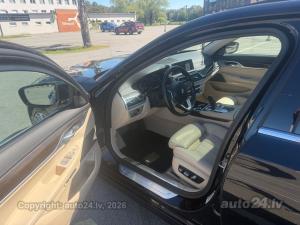 Black BMW 7 Series 2017 in Tallinn, with an engine capacity of 3.00 L and mileage of 137 thousand km for 28000 €, photo 8 on AUTOMOTO.COM.LV