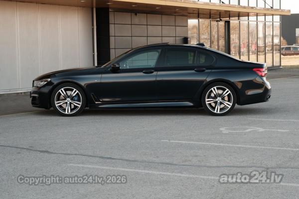 Black BMW 7 Series 2018 in Tartu, with an engine capacity of 3.00 L and mileage of 185 thousand km for 27499 €, photo 7 on AUTOMOTO.COM.LV