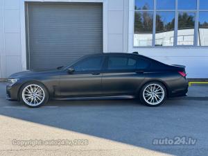 Melns BMW 7 Series 2018 Tallina, ar dzinēja tilpumu 4.40 L un nobraukumu 160 tūkst. km par 39800 €, foto 11 vietnē AUTOMOTO.COM.LV