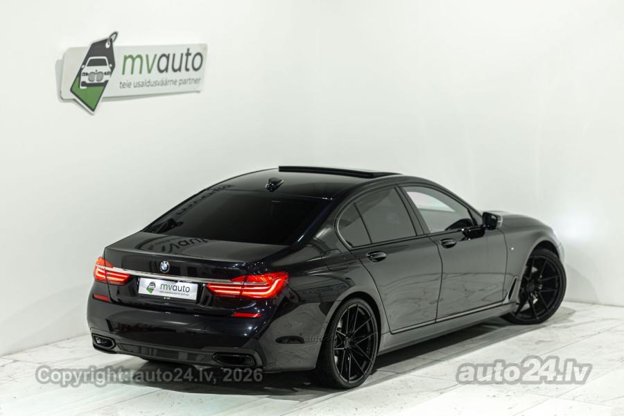 Melns BMW 7 Series 2018 Tallina, ar dzinēja tilpumu 3.00 L un nobraukumu 223 tūkst. km par 25990 €, foto 3 vietnē AUTOMOTO.COM.LV