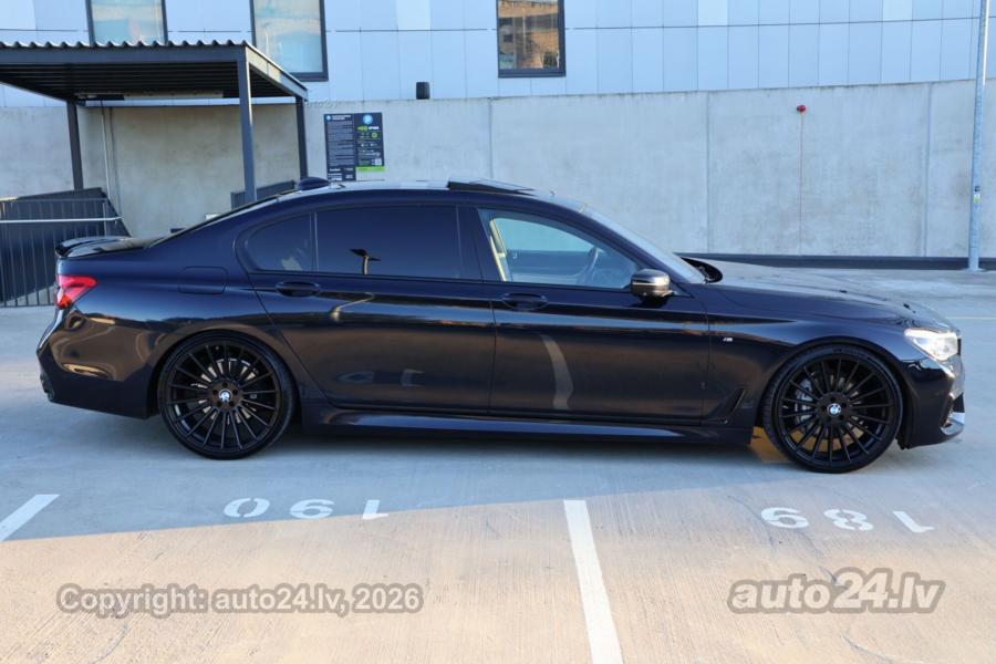 Black BMW 7 Series 2019 in Tartu, with an engine capacity of 3.00 L and mileage of 124 thousand km for 46000 €, photo 6 on AUTOMOTO.COM.LV
