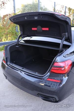 Black BMW 7 Series 2019 in Tartu, with an engine capacity of 3.00 L and mileage of 124 thousand km for 46000 €, photo 13 on AUTOMOTO.COM.LV