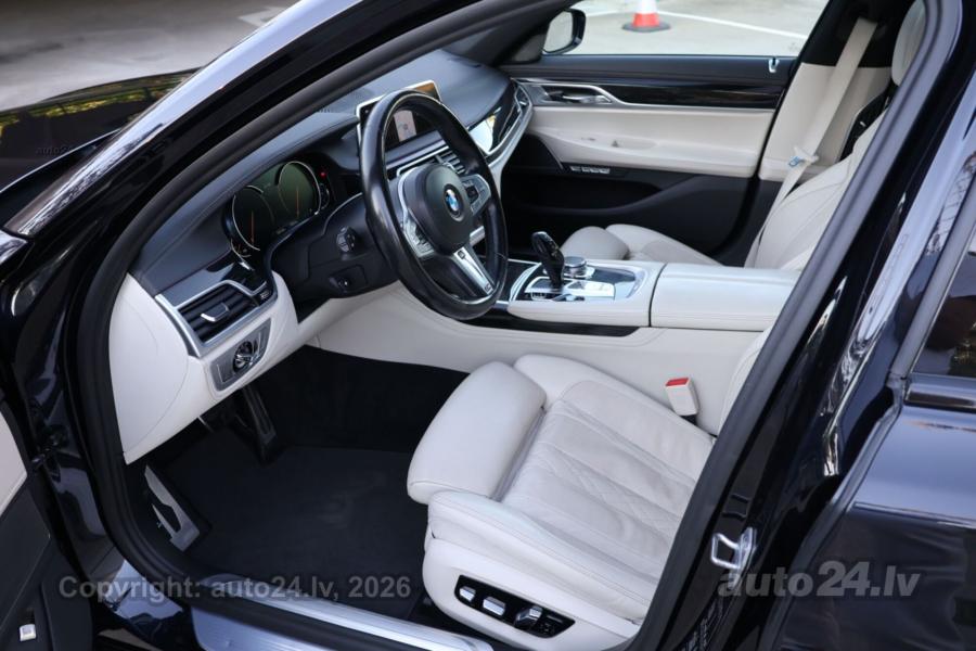 Black BMW 7 Series 2019 in Tartu, with an engine capacity of 3.00 L and mileage of 124 thousand km for 46000 €, photo 14 on AUTOMOTO.COM.LV