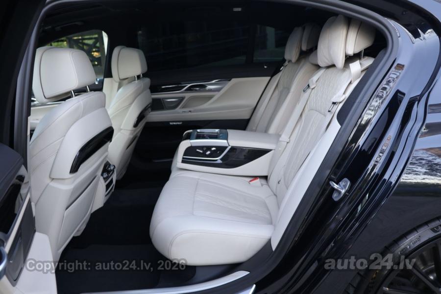 Black BMW 7 Series 2019 in Tartu, with an engine capacity of 3.00 L and mileage of 124 thousand km for 46000 €, photo 20 on AUTOMOTO.COM.LV