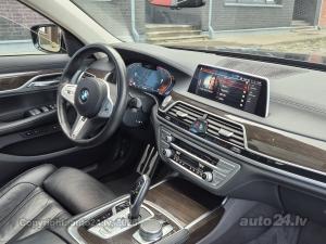 Black BMW 7 Series 2019 in Riga, with an engine capacity of 3.00 L and mileage of 113 thousand km for 36990 €, photo 10 on AUTOMOTO.COM.LV