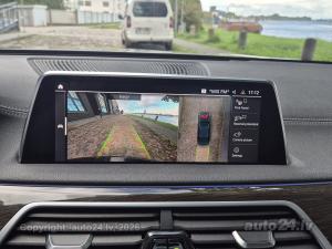 Black BMW 7 Series 2019 in Riga, with an engine capacity of 3.00 L and mileage of 113 thousand km for 36990 €, photo 14 on AUTOMOTO.COM.LV