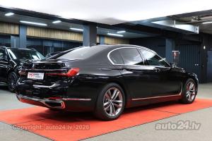 Black BMW 7 Series 2019 in Tallinn, with an engine capacity of 3.00 L and mileage of 88 thousand km for 42995 €, photo 3 on AUTOMOTO.COM.LV