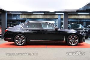 Black BMW 7 Series 2019 in Tallinn, with an engine capacity of 3.00 L and mileage of 88 thousand km for 42995 €, photo 6 on AUTOMOTO.COM.LV