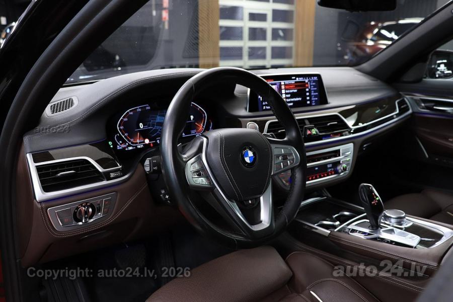 Black BMW 7 Series 2019 in Tallinn, with an engine capacity of 3.00 L and mileage of 88 thousand km for 42995 €, photo 8 on AUTOMOTO.COM.LV