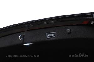 Black BMW 7 Series 2019 in Tallinn, with an engine capacity of 3.00 L and mileage of 88 thousand km for 42995 €, photo 28 on AUTOMOTO.COM.LV