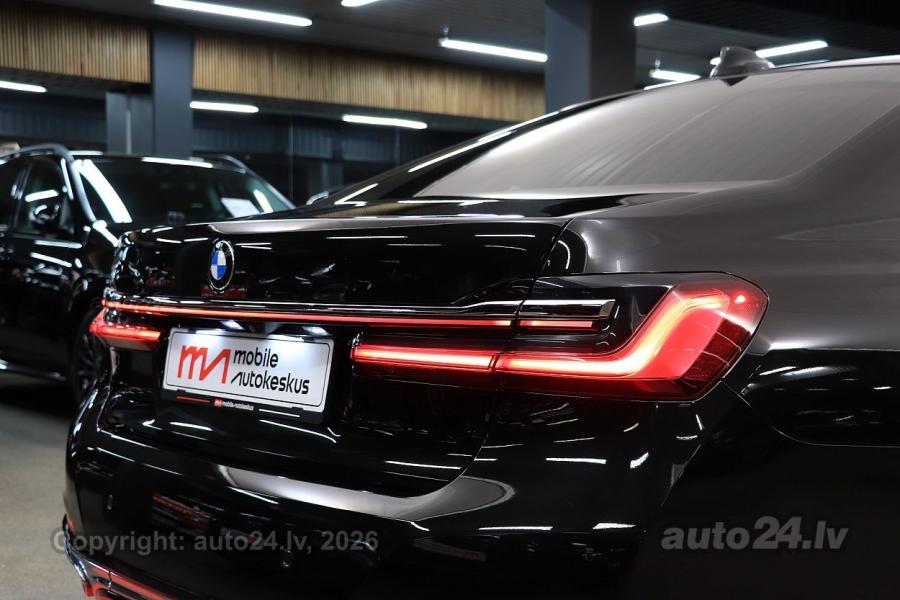 Black BMW 7 Series 2019 in Tallinn, with an engine capacity of 3.00 L and mileage of 88 thousand km for 42995 €, photo 30 on AUTOMOTO.COM.LV