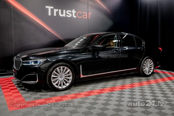 Melns BMW 7 Series 2020 Pērnava, ar dzinēja tilpumu 3.00 L un nobraukumu 126 tūkst. km par 41500 €, foto 4 vietnē AUTOMOTO.COM.LV