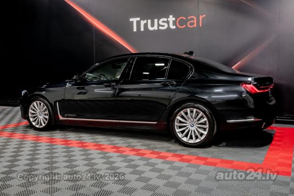 Melns BMW 7 Series 2020 Pērnava, ar dzinēja tilpumu 3.00 L un nobraukumu 126 tūkst. km par 41500 €, foto 6 vietnē AUTOMOTO.COM.LV