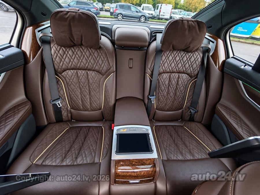 Melns BMW 7 Series 2020 Tallina, ar dzinēja tilpumu 3.00 L un nobraukumu 113 tūkst. km par 49900 €, foto 15 vietnē AUTOMOTO.COM.LV