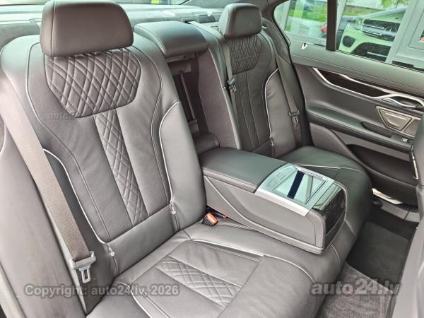 Melns BMW 7 Series 2021 Tallina, ar dzinēja tilpumu 3.00 L un nobraukumu 164 tūkst. km par 48500 €, foto 11 vietnē AUTOMOTO.COM.LV