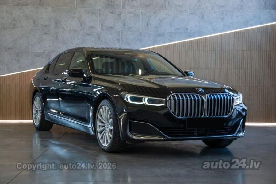 Melns BMW 7 Series 2021 Tallina, ar dzinēja tilpumu 3.00 L un nobraukumu 174 tūkst. km par 42850 €, foto 1 vietnē AUTOMOTO.COM.LV