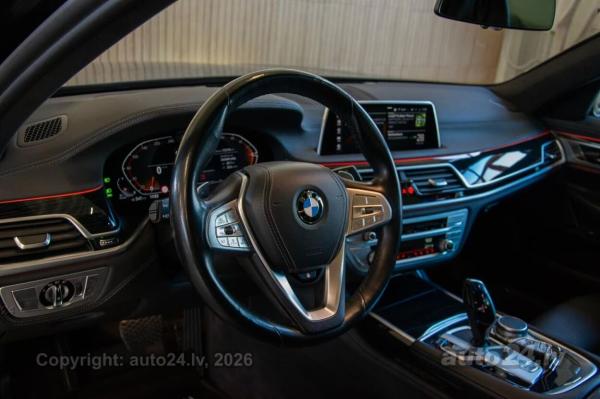 Melns BMW 7 Series 2021 Tallina, ar dzinēja tilpumu 3.00 L un nobraukumu 174 tūkst. km par 42850 €, foto 10 vietnē AUTOMOTO.COM.LV