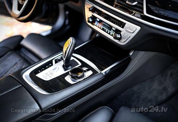 Melns BMW 7 Series 2022 Tallina, ar dzinēja tilpumu 3.00 L un nobraukumu 95 tūkst. km par 47500 €, foto 8 vietnē AUTOMOTO.COM.LV