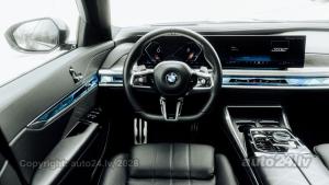 Black BMW 7 Series 2023 in Parnu, with an engine capacity of 3.00 L and mileage of 55 thousand km for 89900 €, photo 7 on AUTOMOTO.COM.LV