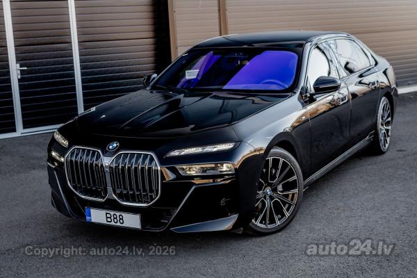 Melns BMW 7 Series 2023 Pērnava, ar dzinēja tilpumu 3.00 L un nobraukumu 61 tūkst. km par 80900 €, foto 1 vietnē AUTOMOTO.COM.LV