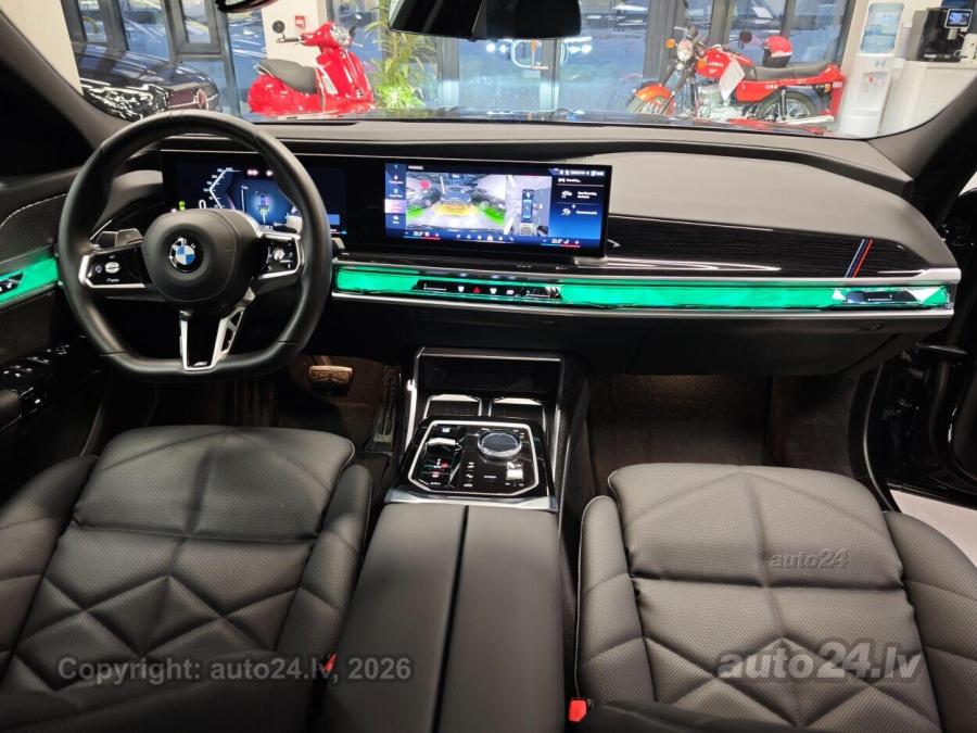 Black BMW 7 Series 2024 in Tallinn, with an engine capacity of 3.00 L and mileage of 26 thousand km for 99990 €, photo 17 on AUTOMOTO.COM.LV